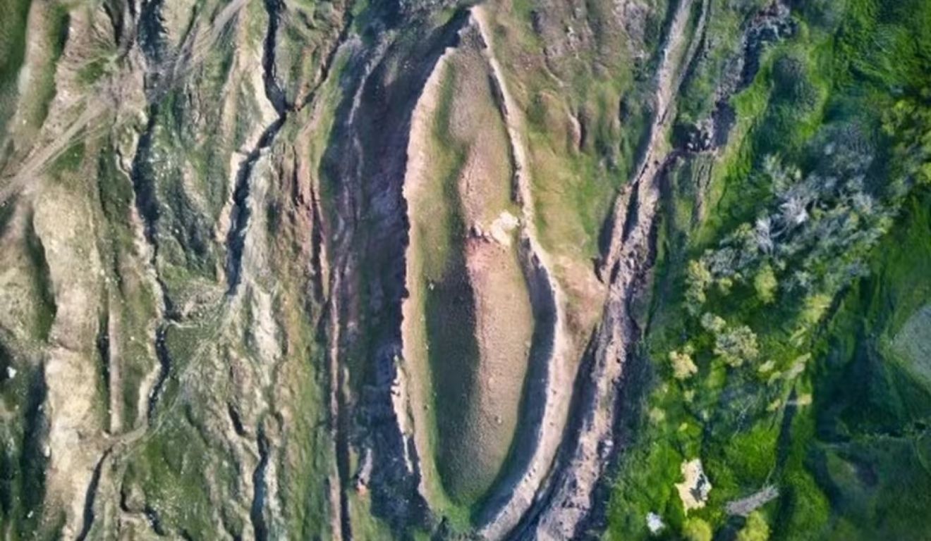 Arqueólogos querem escavar possível “Arca de Noé” na Turquia - Diário ...