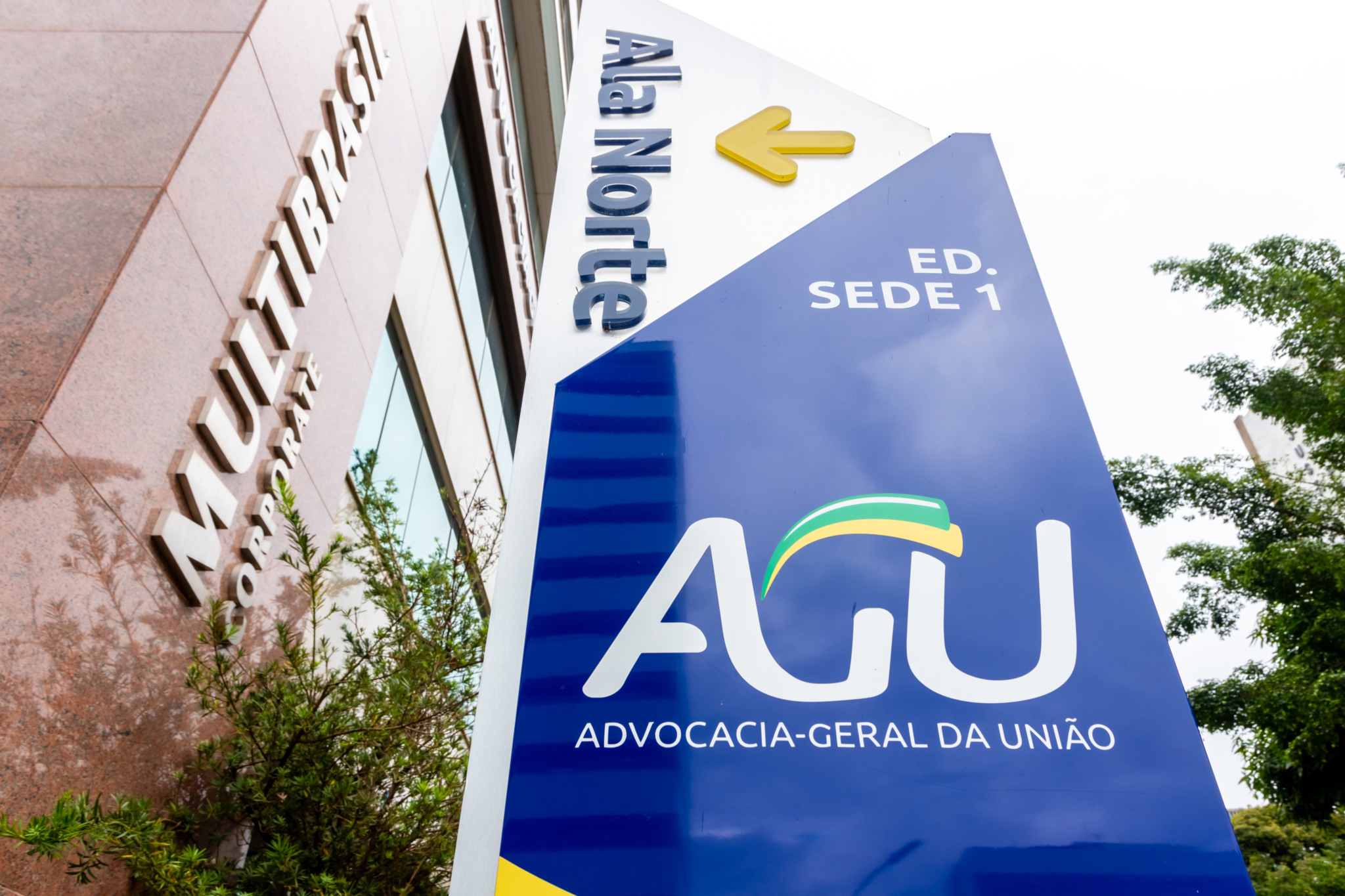 AGU anuncia concurso com salários de até R$ 32 mil - Diário do Pará